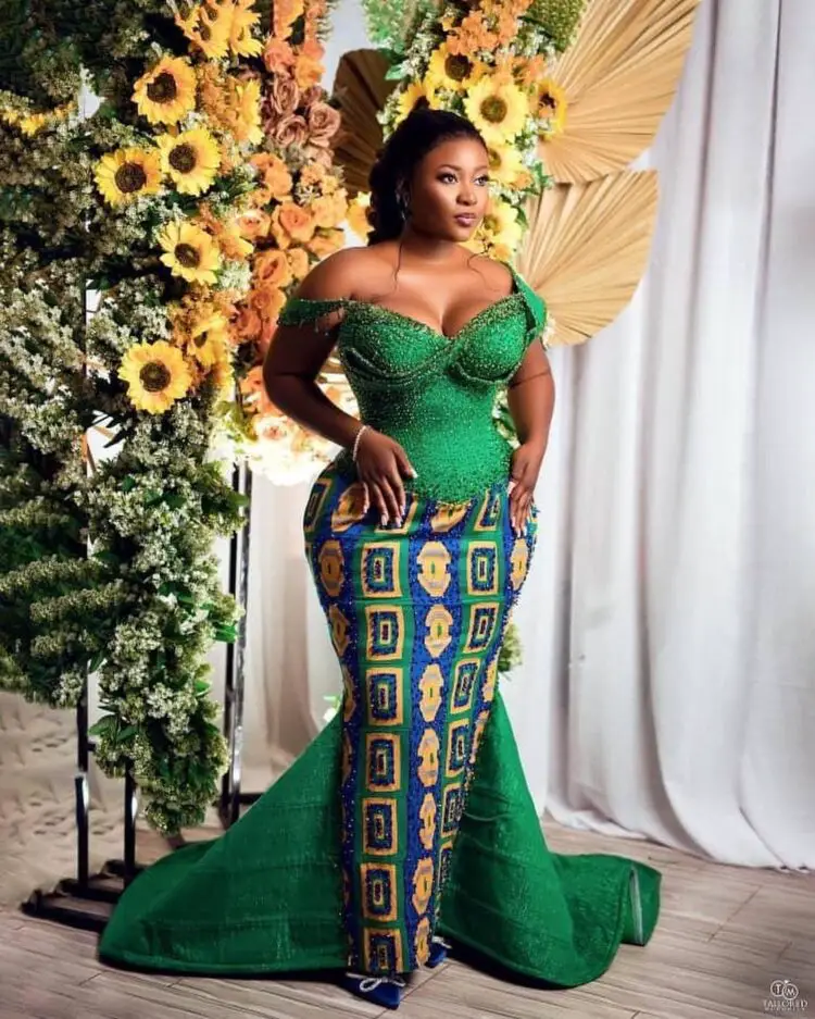 Green Kente Styles - 35 Styles For The Chic Ghanaian Bride. - Kente Knots