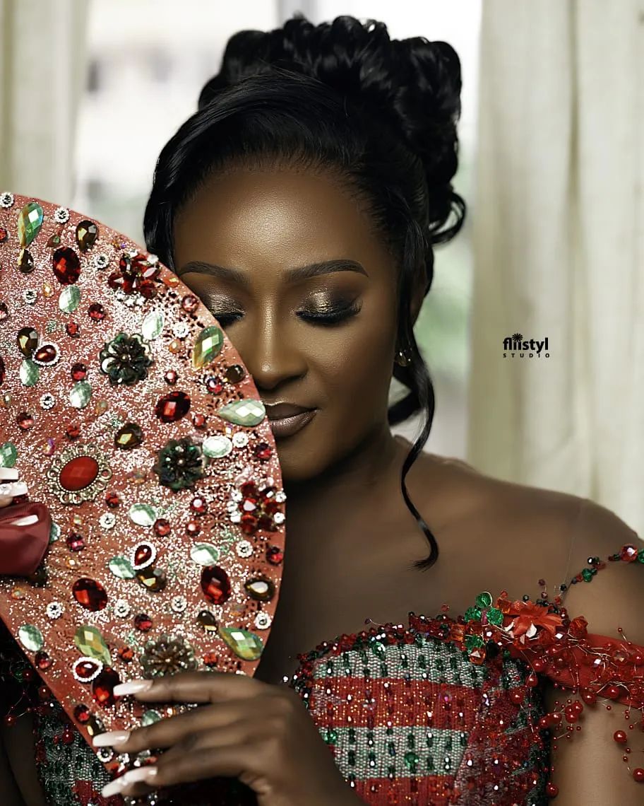 Chic & Stylish Bridal Fan Ideas for Your Dream Wedding - Kente Knots